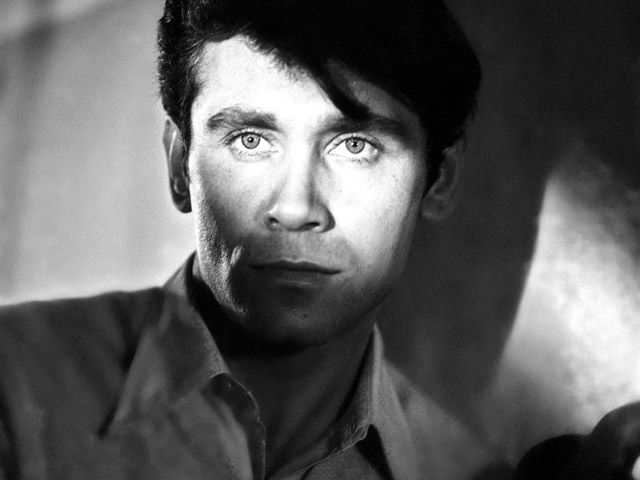 Poll: Ο ωραιότερος άντρας του Ελληνικού Κινηματογράφου - Phorum