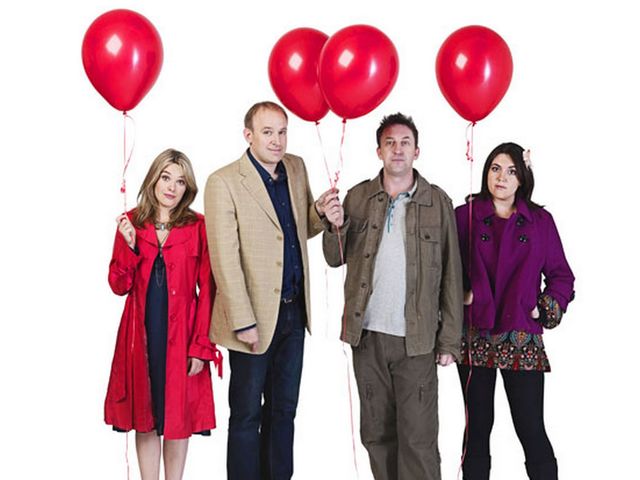 What is the greatest sitcom of the 2000s? | Playbuzz