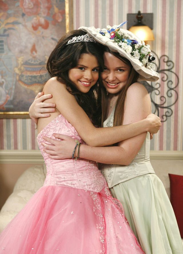 Pick the best Harper Finkle Outfit! | Playbuzz