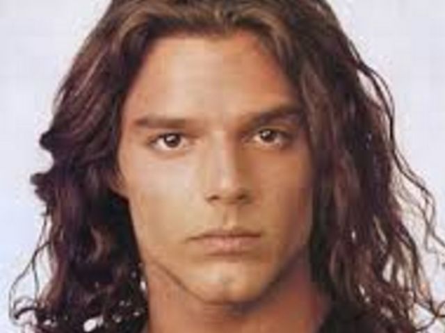 Ricky martin pelo largo – Cortes de pelo de moda para ti