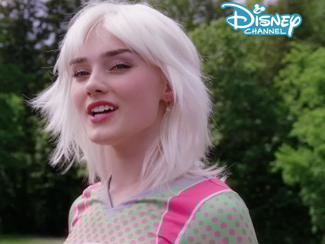 How well do you know the new disney Zombies. | Playbuzz